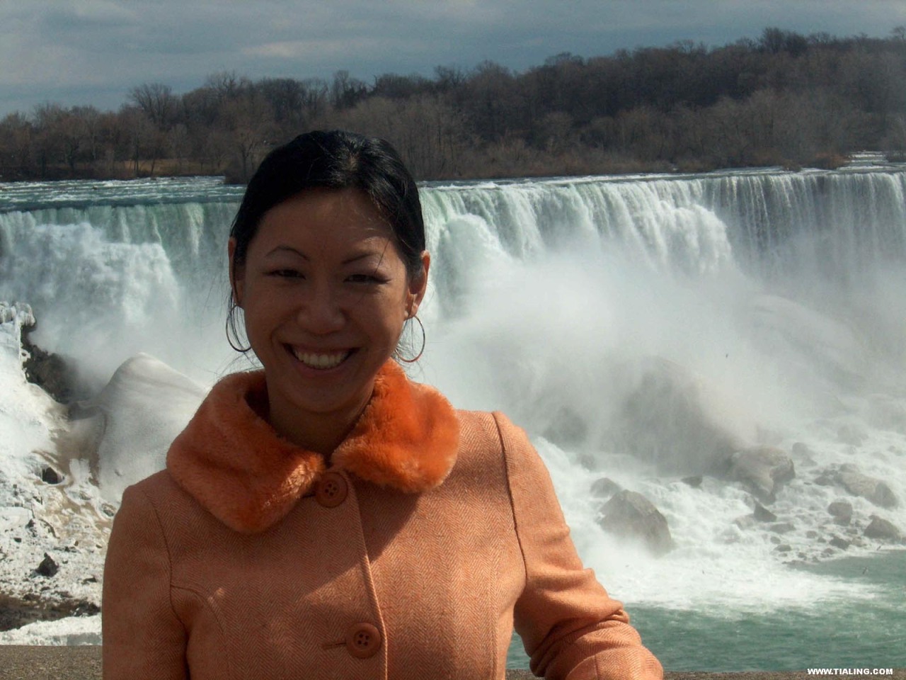 Tia Ling at Wallpaper Heaven